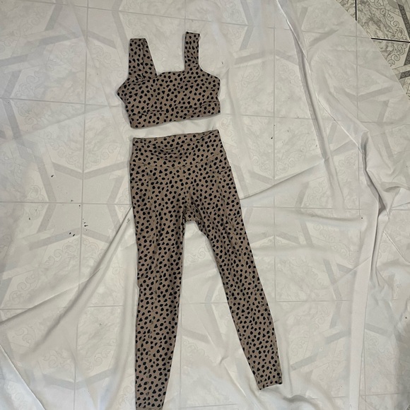 Gilly Hicks | Pants & Jumpsuits | Gilly Hicks Black And Cream Leopard ...